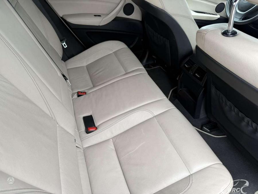 Pelēks BMW X6 2013 Klaipėda, ar dzinēja tilpumu 2.99 L un nobraukumu 265 tūkst. km par 12900 €, foto 12 vietnē AUTOMOTO.COM.LV