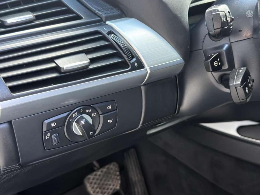 Pelēks BMW X6 2013 Šauļi, ar dzinēja tilpumu 2.99 L un nobraukumu 219 tūkst. km par 14500 €, foto 18 vietnē AUTOMOTO.COM.LV