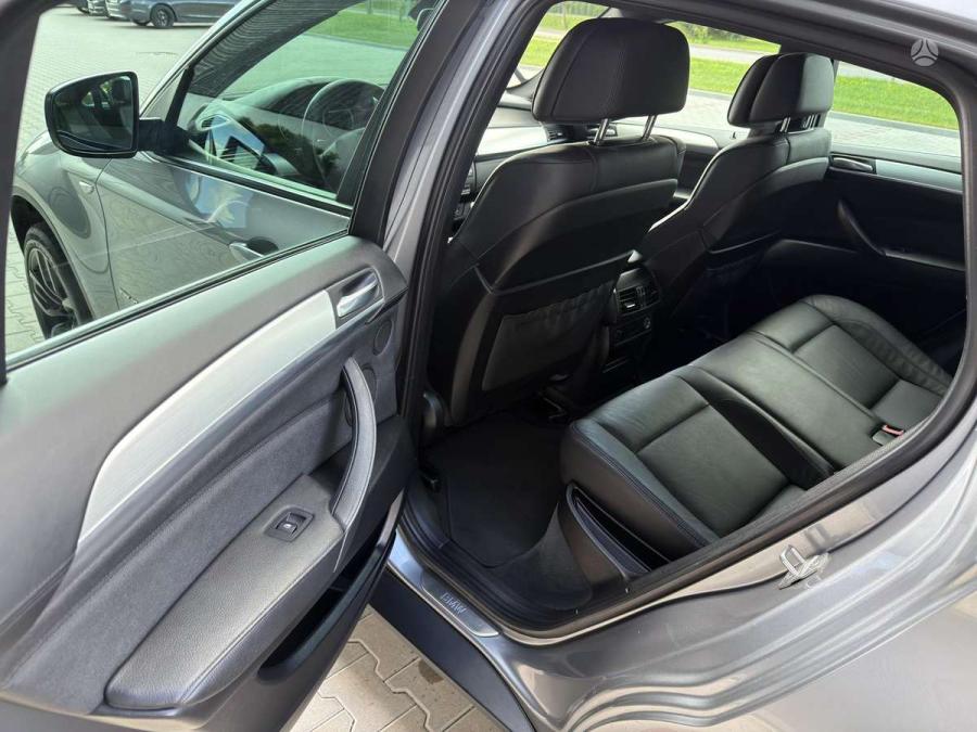 Pelēks BMW X6 2013 Šauļi, ar dzinēja tilpumu 2.99 L un nobraukumu 219 tūkst. km par 14500 €, foto 20 vietnē AUTOMOTO.COM.LV