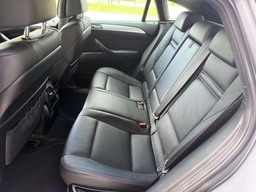 Pelēks BMW X6 2013 Šauļi, ar dzinēja tilpumu 2.99 L un nobraukumu 219 tūkst. km par 14500 €, foto 21 vietnē AUTOMOTO.COM.LV