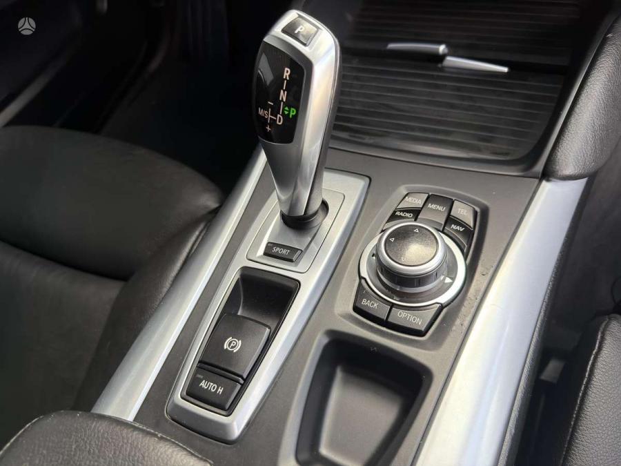 Pelēks BMW X6 2013 Šauļi, ar dzinēja tilpumu 2.99 L un nobraukumu 219 tūkst. km par 14500 €, foto 28 vietnē AUTOMOTO.COM.LV