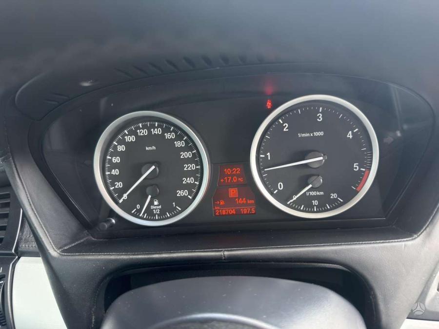 Pelēks BMW X6 2013 Šauļi, ar dzinēja tilpumu 2.99 L un nobraukumu 219 tūkst. km par 14500 €, foto 36 vietnē AUTOMOTO.COM.LV