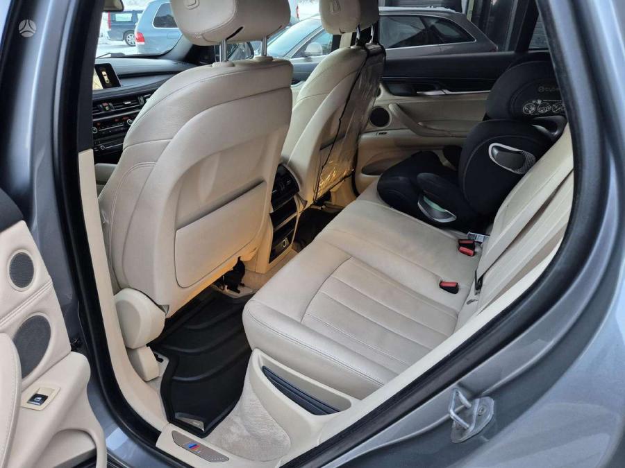 Grey BMW X6 2015 in Utena, with an engine capacity of 2.99 L and mileage of 334 thousand km for 22990 €, photo 24 on AUTOMOTO.COM.LV