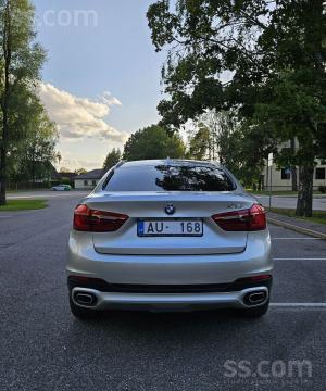 Pelēks BMW X6 2015 Rīga, ar dzinēja tilpumu 3.00 L un nobraukumu 133 tūkst. km par 23900 €, foto 24 vietnē AUTOMOTO.COM.LV