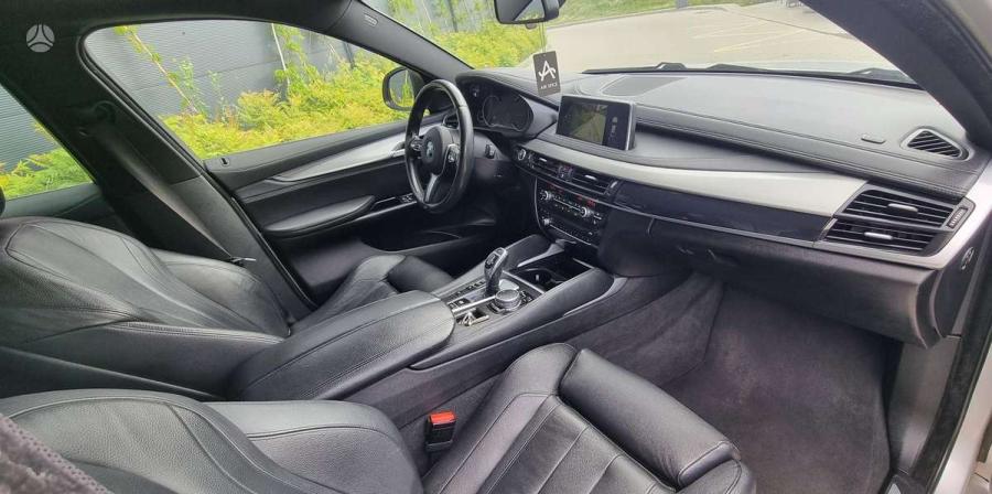 Grey BMW X6 2015 in Vilnius, with an engine capacity of 2.99 L and mileage of 229 thousand km for 19950 €, photo 9 on AUTOMOTO.COM.LV