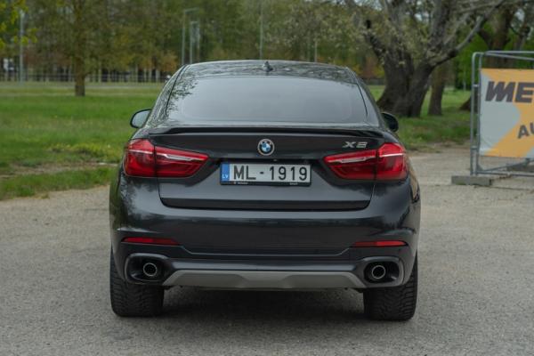 Grey BMW X6 2015 in Riga, with an engine capacity of 3.00 L and mileage of 199 thousand km for 23000 €, photo 3 on AUTOMOTO.COM.LV
