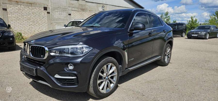 Pelēks BMW X6 2015 Ukmergė, ar dzinēja tilpumu 2.99 L un nobraukumu 147 tūkst. km par 13400 €, foto 1 vietnē AUTOMOTO.COM.LV