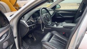 Grey BMW X6 2016 in Taurage, with an engine capacity of 2.98 L and mileage of 133 thousand km for 14250 €, photo 4 on AUTOMOTO.COM.LV