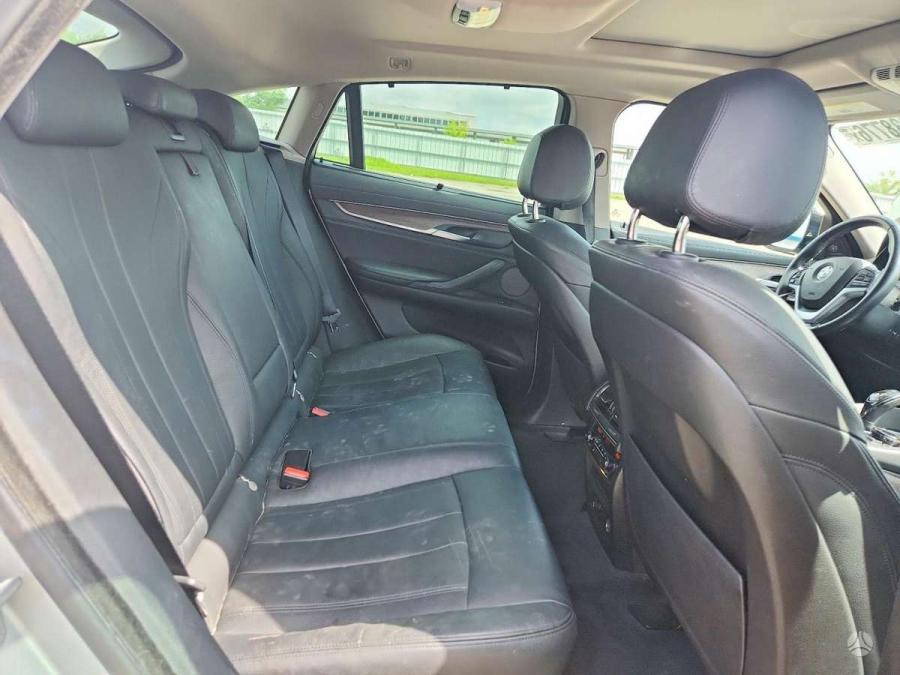 Grey BMW X6 2016 in Taurage, with an engine capacity of 2.98 L and mileage of 133 thousand km for 14250 €, photo 7 on AUTOMOTO.COM.LV
