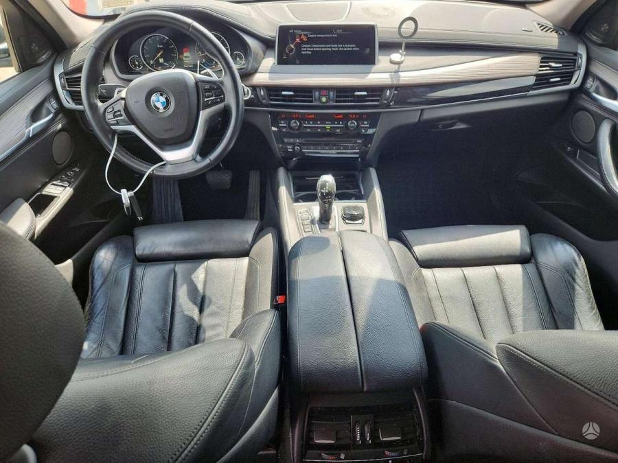 Grey BMW X6 2016 in Taurage, with an engine capacity of 2.98 L and mileage of 133 thousand km for 14250 €, photo 9 on AUTOMOTO.COM.LV