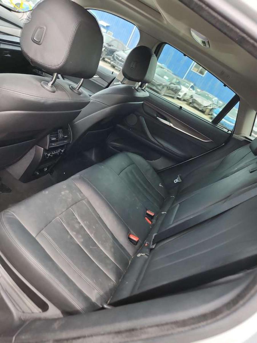 Grey BMW X6 2016 in Taurage, with an engine capacity of 2.98 L and mileage of 133 thousand km for 14250 €, photo 17 on AUTOMOTO.COM.LV