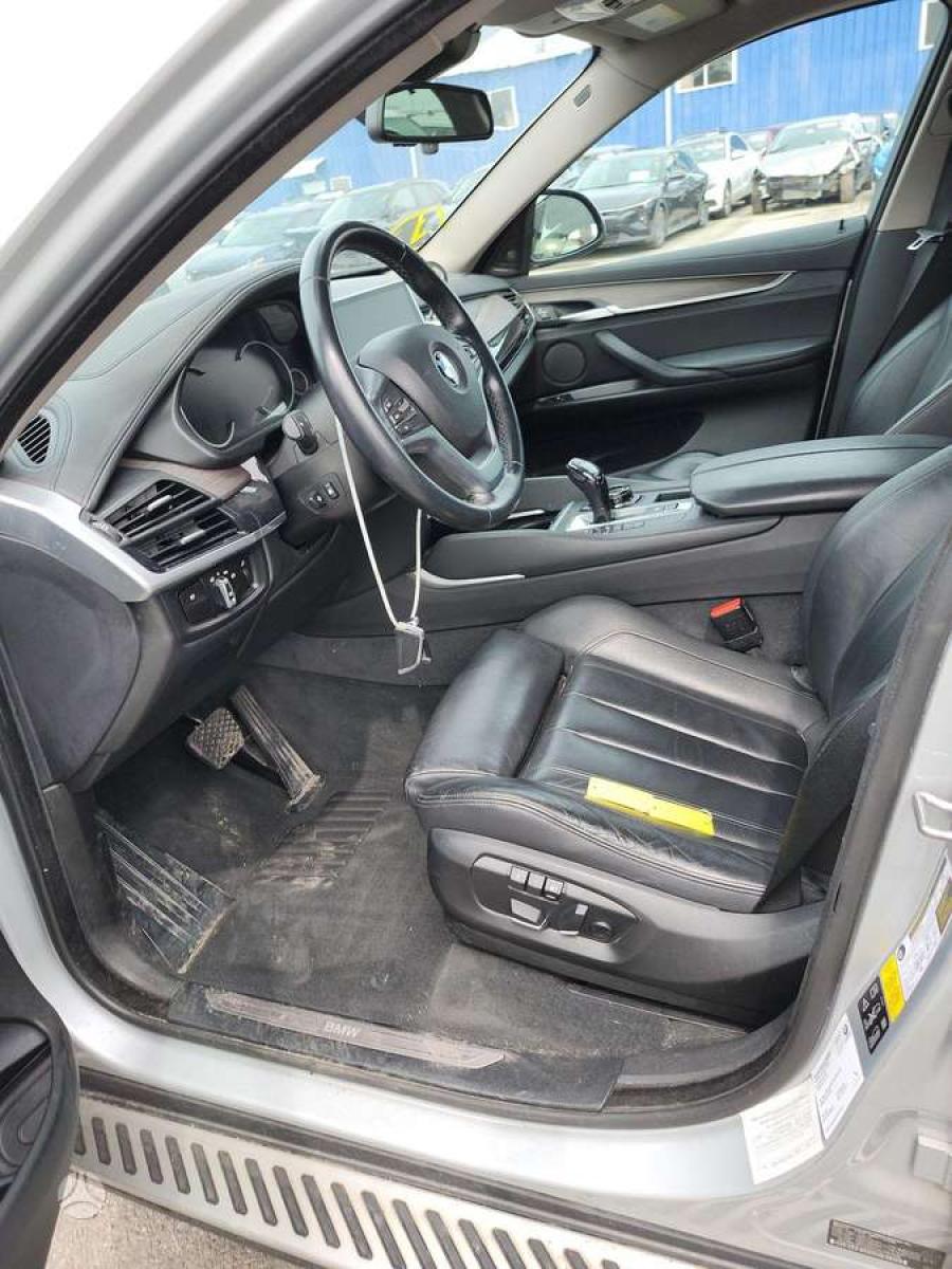 Grey BMW X6 2016 in Taurage, with an engine capacity of 2.98 L and mileage of 133 thousand km for 14250 €, photo 18 on AUTOMOTO.COM.LV