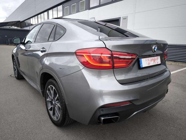 Grey BMW X6 2016 in Siauliai, with an engine capacity of 2.98 L and mileage of 277 thousand km for 12900 €, photo 5 on AUTOMOTO.COM.LV