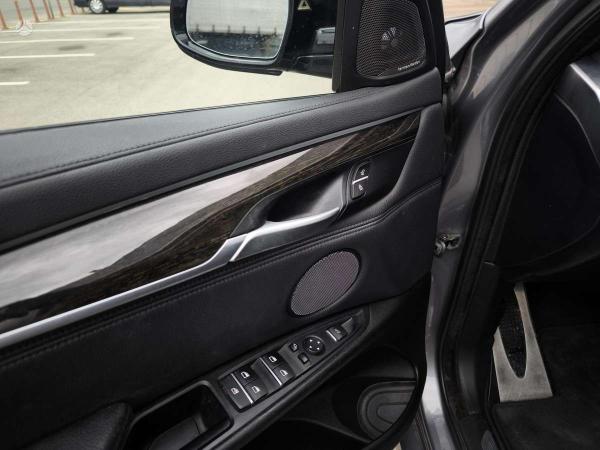 Grey BMW X6 2016 in Siauliai, with an engine capacity of 2.98 L and mileage of 277 thousand km for 12900 €, photo 11 on AUTOMOTO.COM.LV