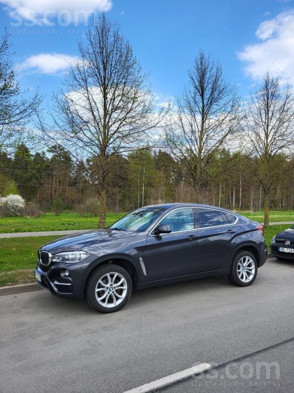 Grey BMW X6 2017 in Riga, with an engine capacity of 3.00 L and mileage of 117 thousand km for 26500 €, photo 3 on AUTOMOTO.COM.LV