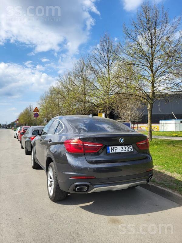 Grey BMW X6 2017 in Riga, with an engine capacity of 3.00 L and mileage of 117 thousand km for 26500 €, photo 7 on AUTOMOTO.COM.LV