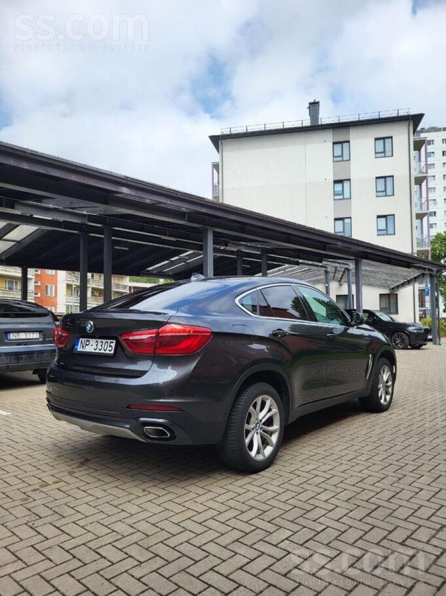 Pelēks BMW X6 2017 Rīga, ar dzinēja tilpumu 3.00 L un nobraukumu 118 tūkst. km par 26000 €, foto 4 vietnē AUTOMOTO.COM.LV