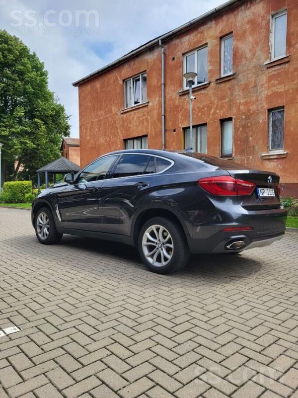 Pelēks BMW X6 2017 Rīga, ar dzinēja tilpumu 3.00 L un nobraukumu 118 tūkst. km par 26000 €, foto 4 vietnē AUTOMOTO.COM.LV