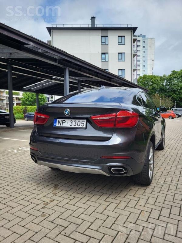 Pelēks BMW X6 2017 Rīga, ar dzinēja tilpumu 3.00 L un nobraukumu 118 tūkst. km par 26000 €, foto 5 vietnē AUTOMOTO.COM.LV