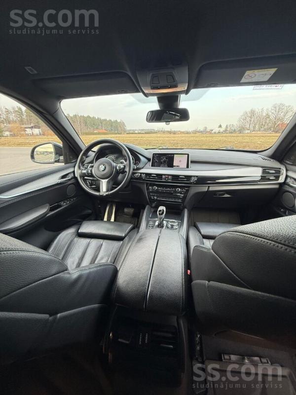 BMW X6 2017 in Riga on AUTOMOTO.COM.LV Grey BMW X6 2017 in Riga, with an engine capacity of 3.00 L and mileage of 196 thousand km for 29000 €, photo 6 on AUTOMOTO.COM.LV