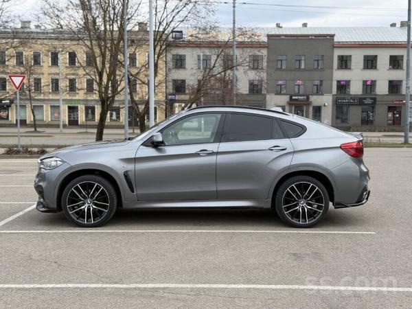 Pelēks BMW X6 2017 Rīga, ar dzinēja tilpumu 3.00 L un nobraukumu 297 tūkst. km par 21900 €, foto 4 vietnē AUTOMOTO.COM.LV