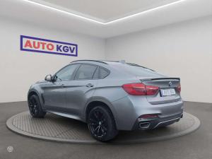 Grey BMW X6 2018 in Vilnius, with an engine capacity of 3.00 L and mileage of 178 thousand km for 27999 €, photo 4 on AUTOMOTO.COM.LV