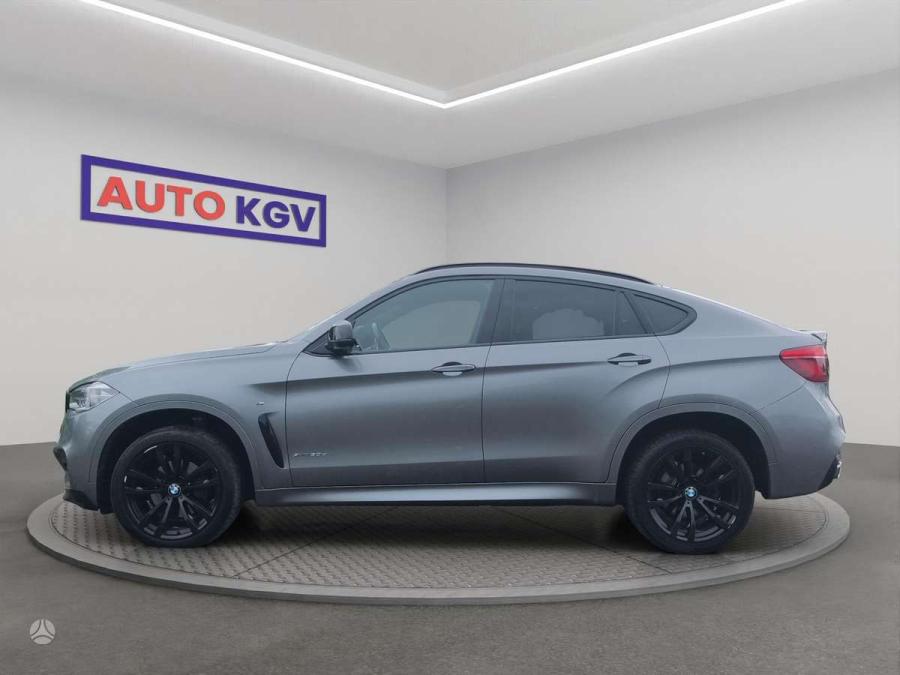 Grey BMW X6 2018 in Vilnius, with an engine capacity of 3.00 L and mileage of 178 thousand km for 27999 €, photo 3 on AUTOMOTO.COM.LV