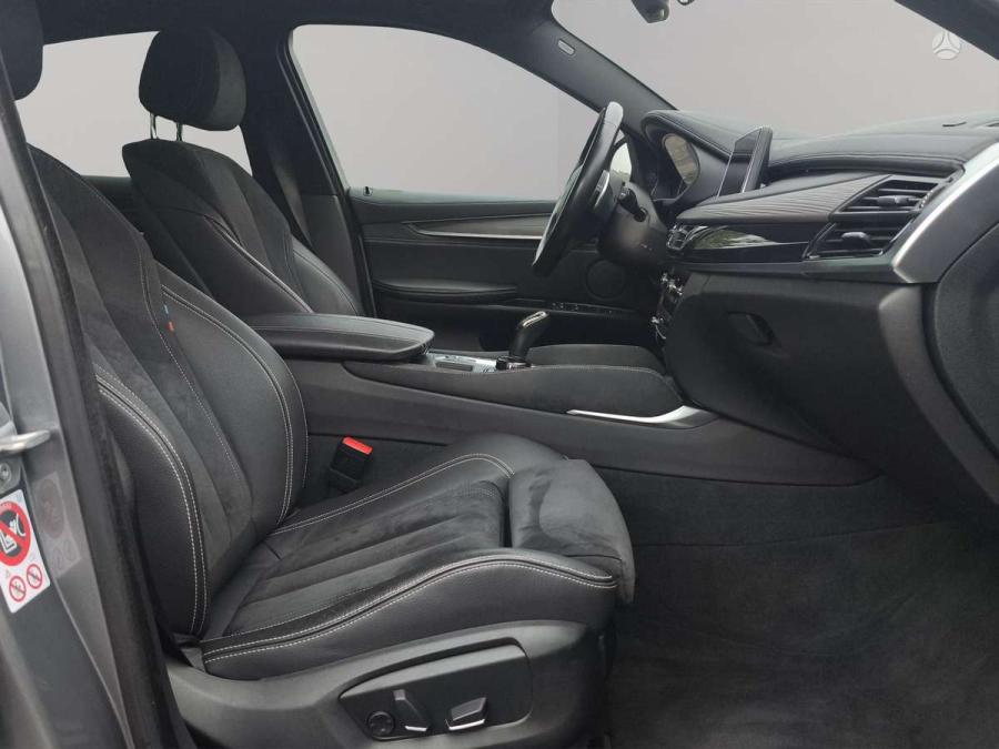 Grey BMW X6 2018 in Vilnius, with an engine capacity of 3.00 L and mileage of 178 thousand km for 27999 €, photo 9 on AUTOMOTO.COM.LV
