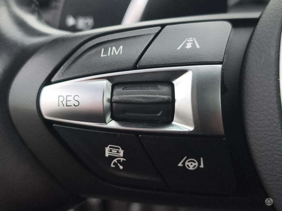 Grey BMW X6 2018 in Vilnius, with an engine capacity of 3.00 L and mileage of 178 thousand km for 27999 €, photo 17 on AUTOMOTO.COM.LV