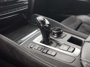 Grey BMW X6 2018 in Vilnius, with an engine capacity of 3.00 L and mileage of 178 thousand km for 27999 €, photo 18 on AUTOMOTO.COM.LV
