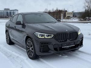 Grey BMW X6 2021 in Panevezys, with an engine capacity of 2.99 L and mileage of 229 thousand km for 48900 €, photo 3 on AUTOMOTO.COM.LV