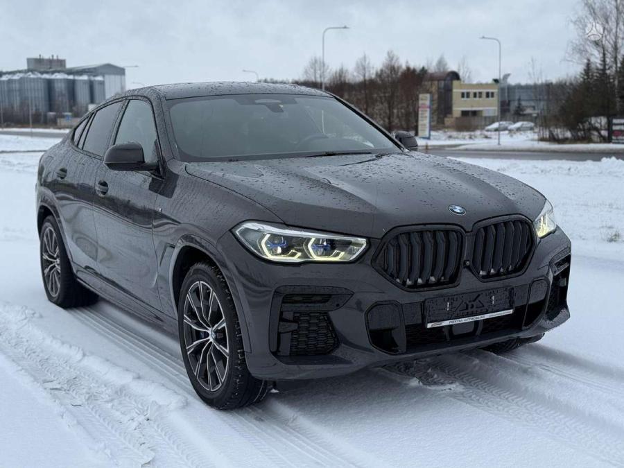 Grey BMW X6 2021 in Panevezys, with an engine capacity of 2.99 L and mileage of 229 thousand km for 48900 €, photo 3 on AUTOMOTO.COM.LV