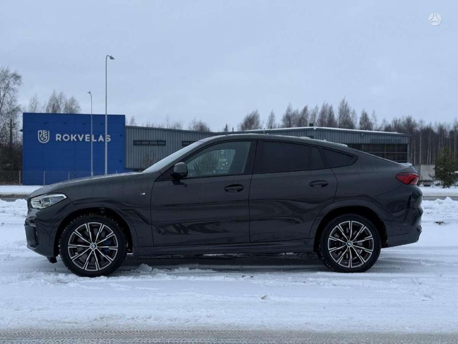 Grey BMW X6 2021 in Panevezys, with an engine capacity of 2.99 L and mileage of 229 thousand km for 48900 €, photo 9 on AUTOMOTO.COM.LV