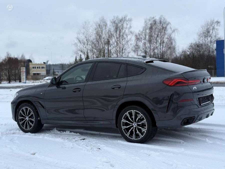 Grey BMW X6 2021 in Panevezys, with an engine capacity of 2.99 L and mileage of 229 thousand km for 48900 €, photo 10 on AUTOMOTO.COM.LV