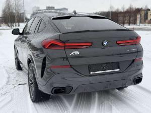 Grey BMW X6 2021 in Panevezys, with an engine capacity of 2.99 L and mileage of 229 thousand km for 48900 €, photo 13 on AUTOMOTO.COM.LV