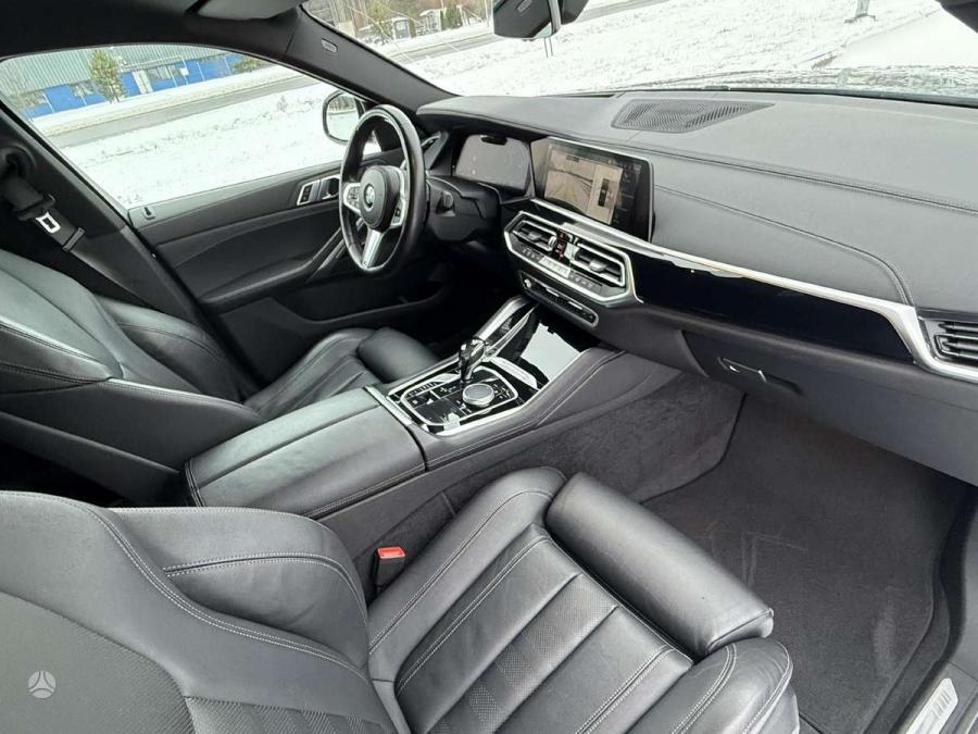 Grey BMW X6 2021 in Panevezys, with an engine capacity of 2.99 L and mileage of 229 thousand km for 48900 €, photo 21 on AUTOMOTO.COM.LV