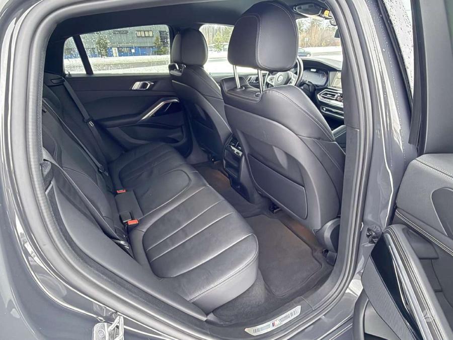 Grey BMW X6 2021 in Panevezys, with an engine capacity of 2.99 L and mileage of 229 thousand km for 48900 €, photo 28 on AUTOMOTO.COM.LV