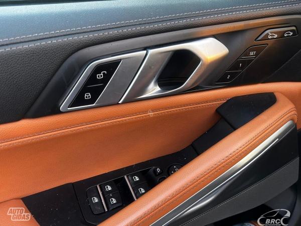 Pelēks BMW X6 2021 Avižieniai, ar dzinēja tilpumu 3.00 L un nobraukumu 224 tūkst. km par 44900 €, foto 11 vietnē AUTOMOTO.COM.LV