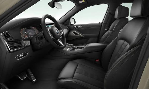 Grey BMW X6 2021 in Riga, with an engine capacity of 3.00 L and mileage of 161 thousand km for 51490 €, photo 2 on AUTOMOTO.COM.LV