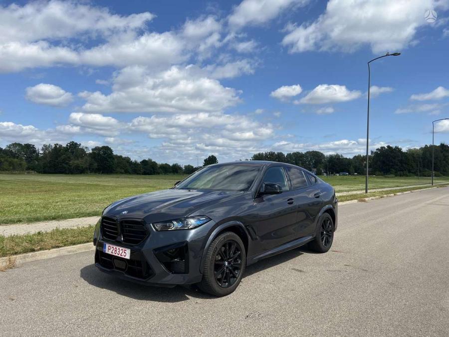 Grey BMW X6 2021 in Kaunas, with an engine capacity of 2.99 L and mileage of 81 thousand km for 44000 €, photo 1 on AUTOMOTO.COM.LV