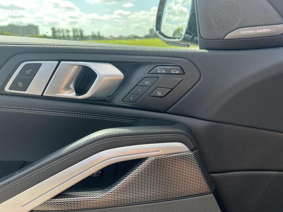 Grey BMW X6 2021 in Kaunas, with an engine capacity of 2.99 L and mileage of 81 thousand km for 44000 €, photo 14 on AUTOMOTO.COM.LV