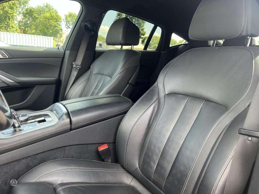 Grey BMW X6 2021 in Kaunas, with an engine capacity of 2.99 L and mileage of 81 thousand km for 44000 €, photo 15 on AUTOMOTO.COM.LV