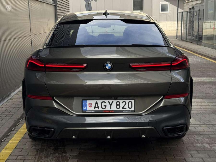 Grey BMW X6 2021 in Vilnius, with an engine capacity of 4.40 L and mileage of 136 thousand km for 53450 €, photo 7 on AUTOMOTO.COM.LV