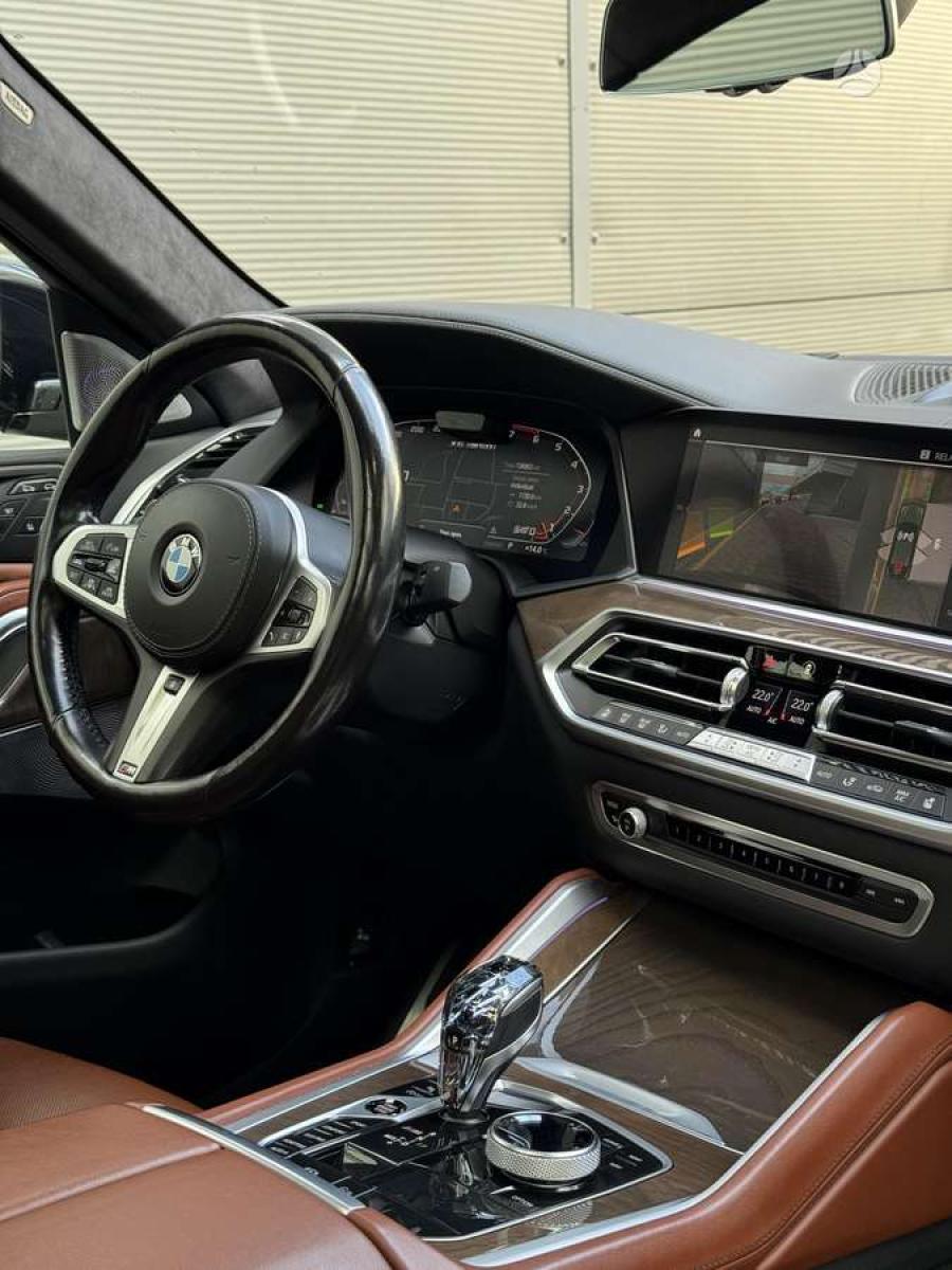 Grey BMW X6 2021 in Vilnius, with an engine capacity of 4.40 L and mileage of 136 thousand km for 53450 €, photo 18 on AUTOMOTO.COM.LV