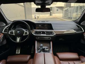 Grey BMW X6 2021 in Vilnius, with an engine capacity of 4.40 L and mileage of 136 thousand km for 53450 €, photo 19 on AUTOMOTO.COM.LV