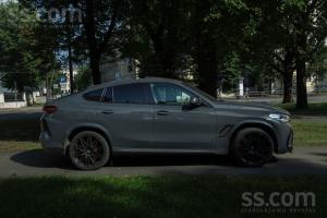 Pelēks BMW X6 2021 Rīga, ar dzinēja tilpumu 4.40 L un nobraukumu 50 tūkst. km par 69900 €, foto 4 vietnē AUTOMOTO.COM.LV