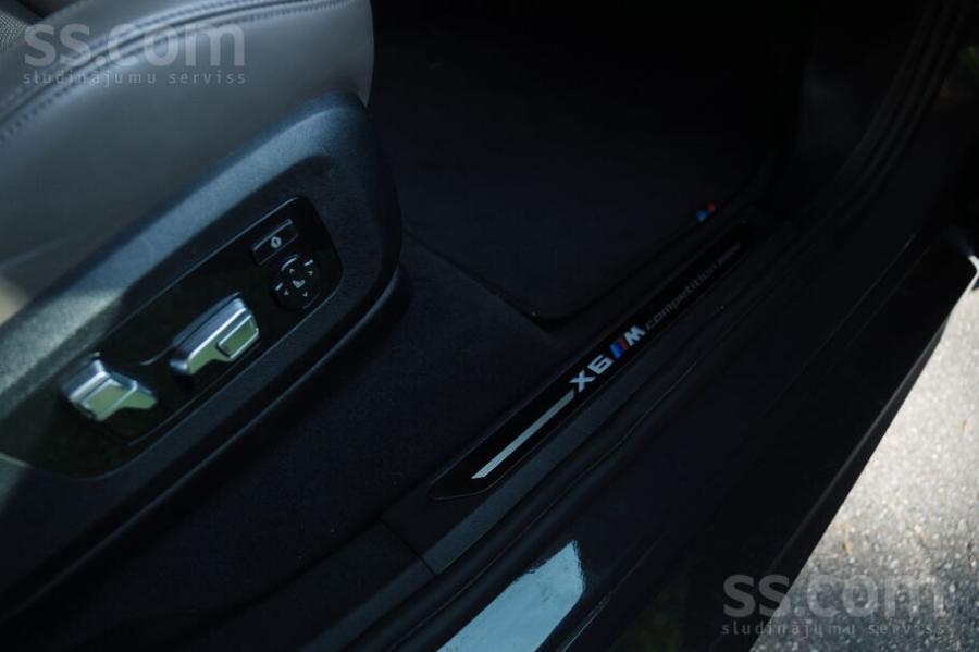 Pelēks BMW X6 2021 Rīga, ar dzinēja tilpumu 4.40 L un nobraukumu 50 tūkst. km par 69900 €, foto 13 vietnē AUTOMOTO.COM.LV