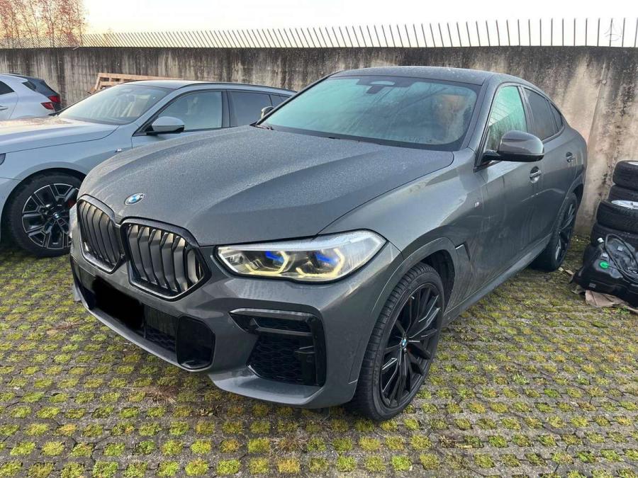 Pelēks BMW X6 2022 Šauļi, ar dzinēja tilpumu 2.99 L un nobraukumu 189 tūkst. km par 39900 €, foto 1 vietnē AUTOMOTO.COM.LV