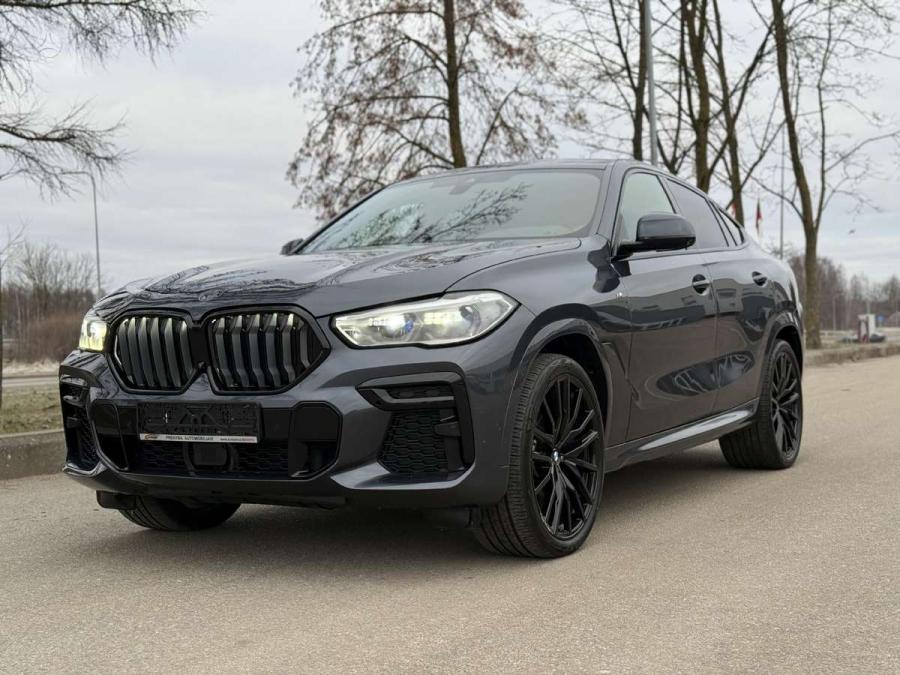 Grey BMW X6 2022 in Panevezys, with an engine capacity of 2.99 L and mileage of 111 thousand km for 49900 €, photo 3 on AUTOMOTO.COM.LV