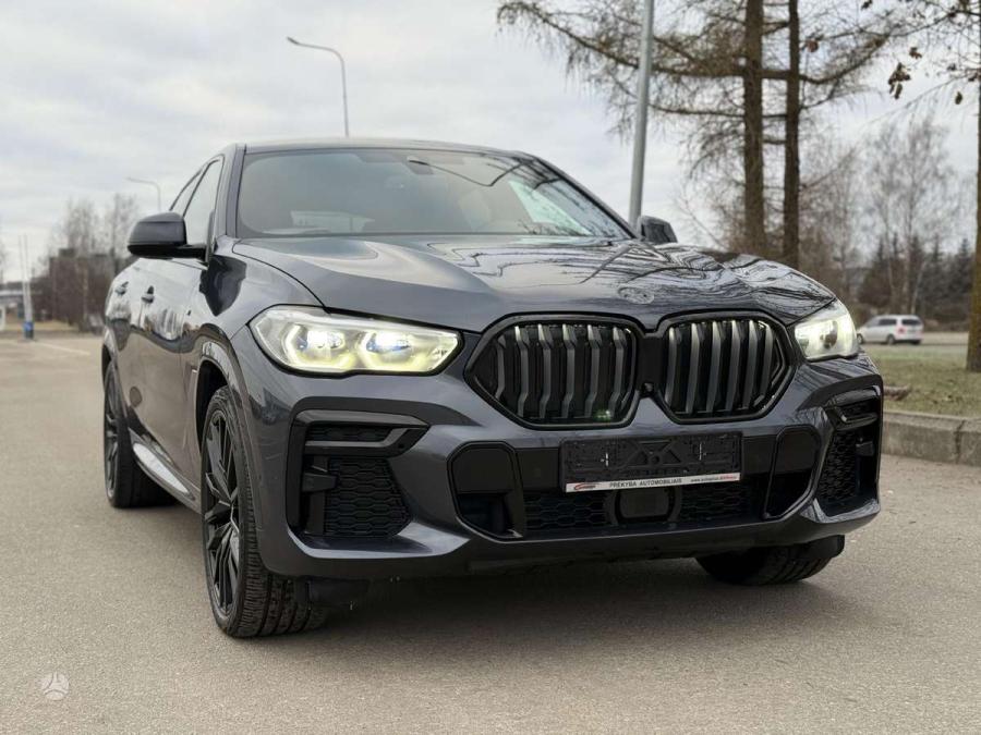 Grey BMW X6 2022 in Panevezys, with an engine capacity of 2.99 L and mileage of 111 thousand km for 49900 €, photo 4 on AUTOMOTO.COM.LV